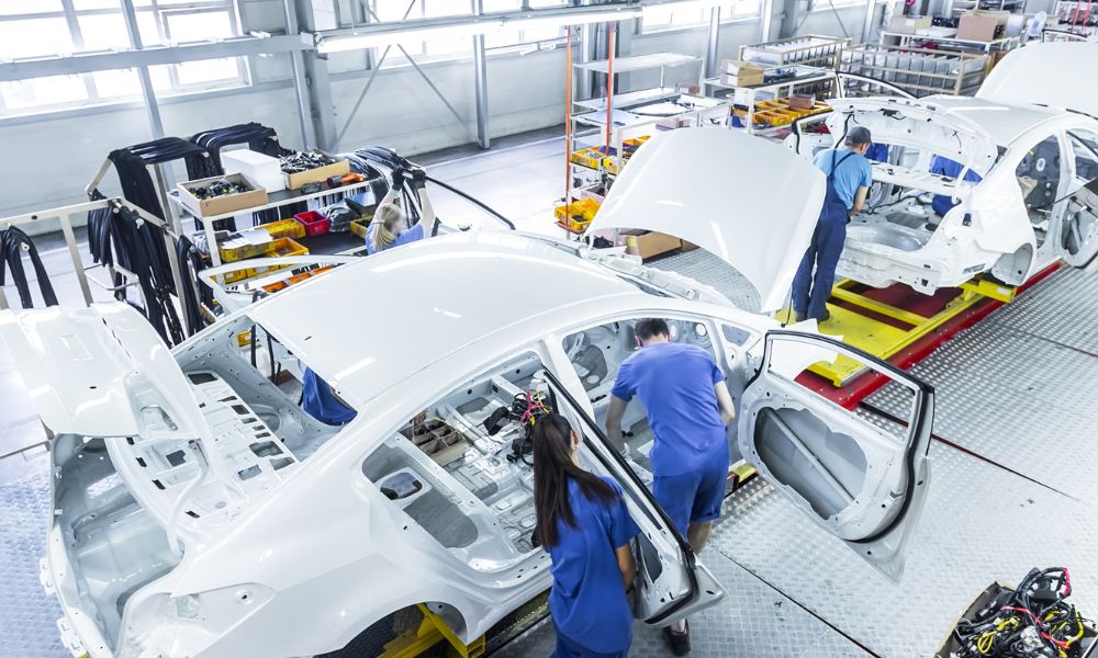 Why Do Car Companies Manufacture Refresh Models? - Run Around Tech