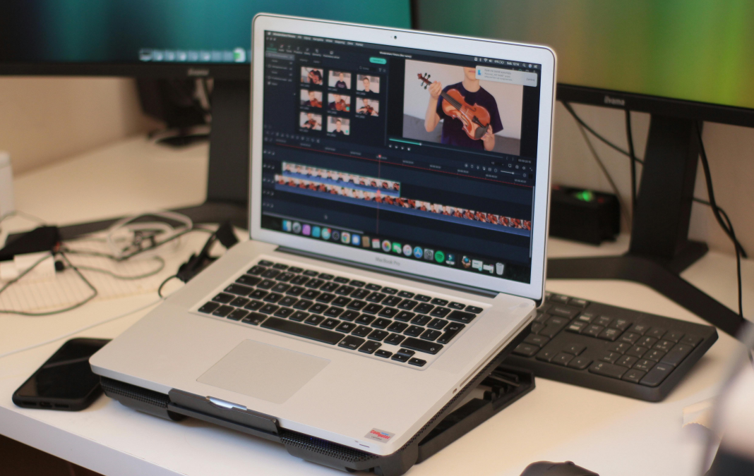 8 Essential Video Editing Tools for Beginners - Run Around Tech